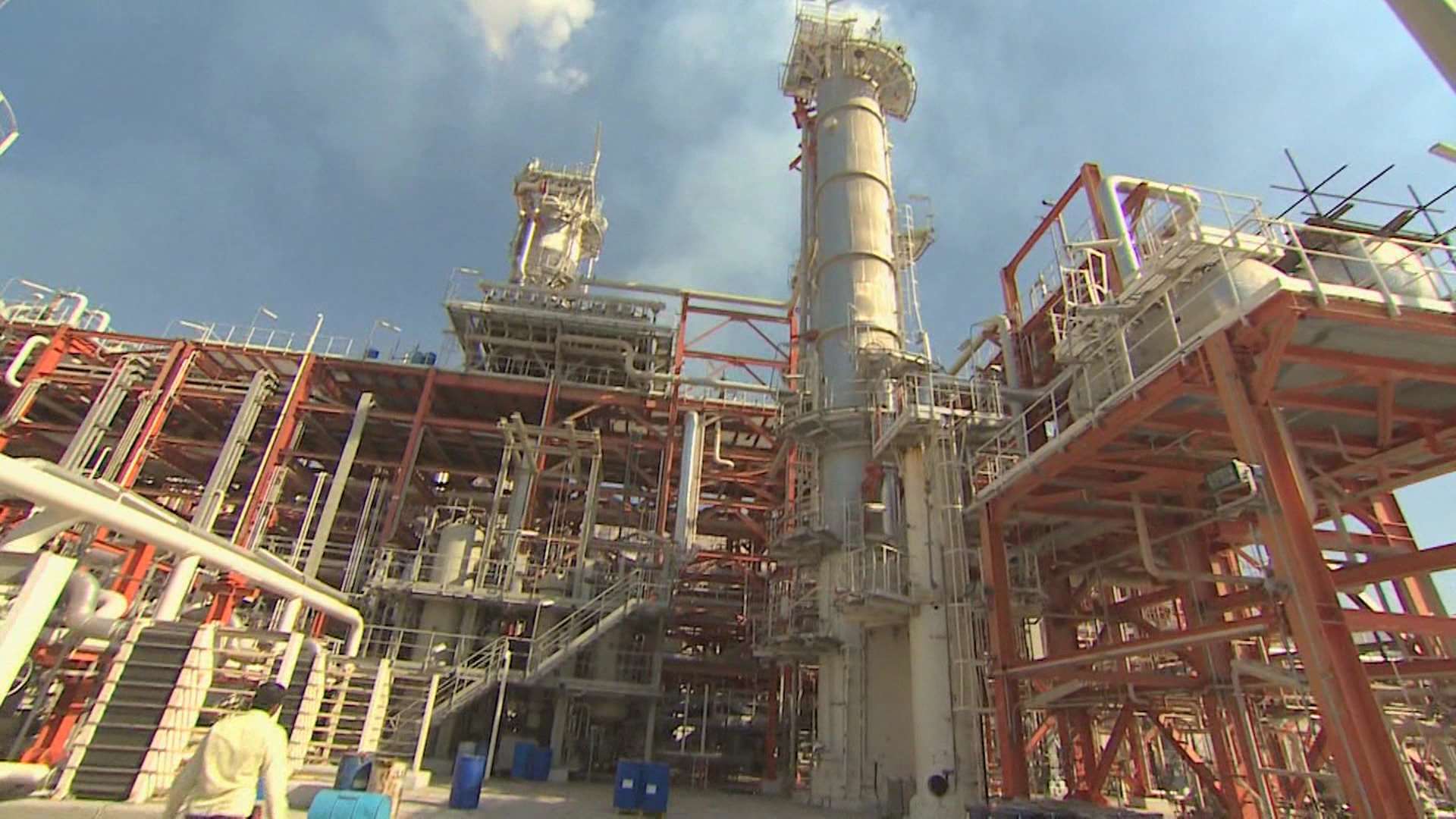 WTI 4월물 가격 장중 67달러 상회…국제유가 ‘급등세’ - SBS Biz