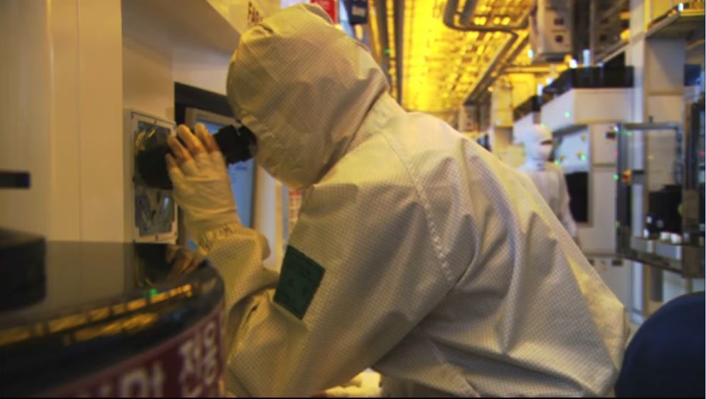 삼성, TSMC 추격 ‘승부수’…내일 3분기 실적 첫 70조 돌파 주목 - SBS Biz