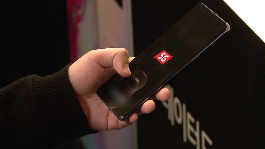 KT·LGU+ 5G 28㎓ 할당 취소…대통령실 "통신3사 무책임" - SBS Biz