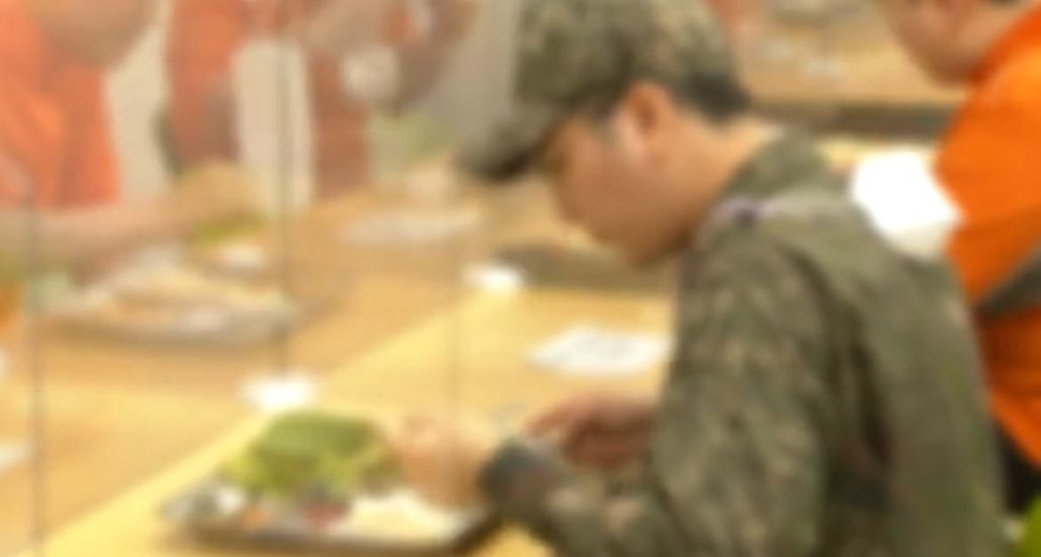 '0.5억 청년 통장' 월 최대 70만 원 지원…내년 김 병장 월급은 100만 원 - SBS Biz