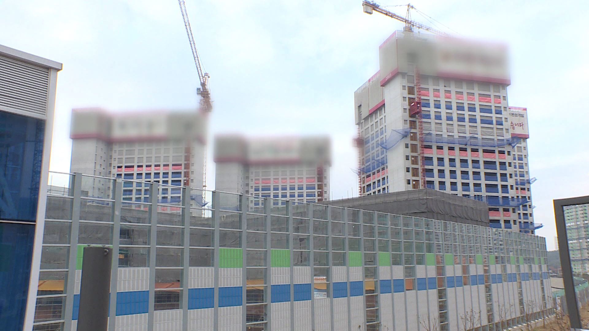 [조간브리핑] 어디까지 올라가나…아파트 공사비 '평당 1000만 원' - SBS Biz