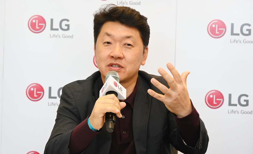 LG전자 "더 큰 OLED TV는 안 만든다" - SBS Biz
