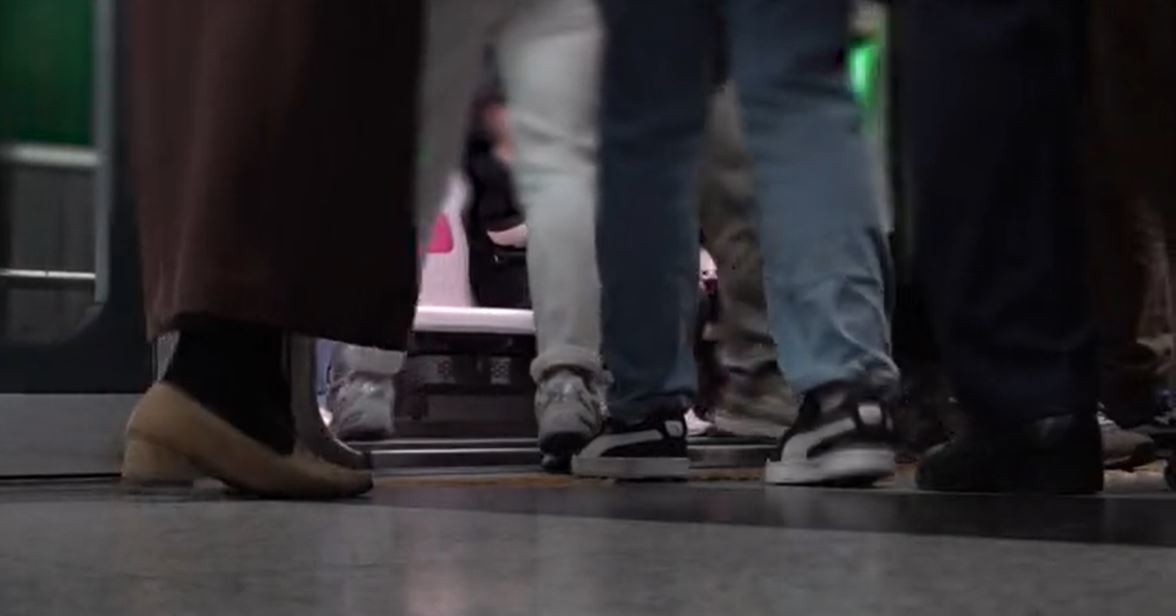 서울교통공사 노사, 오후 7시 교섭 재개…퇴근길 혼잡 예상 - SBS Biz