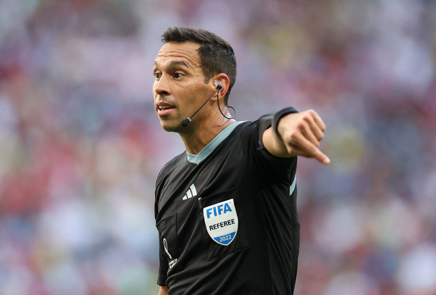 심판 복 없는 韓, 포르투갈전 레드카드 10장 뺀 주심 배정 - SBS Biz