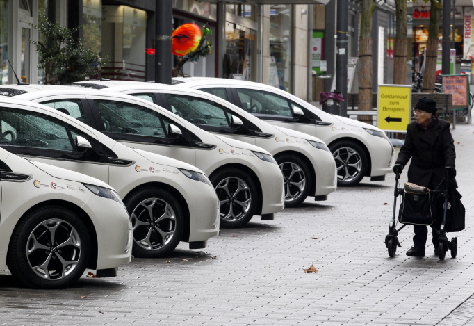 유럽의회 통상위원장 "EU, WTO에 IRA 제소해야" - SBS Biz