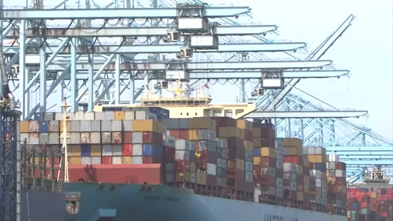 흑자는 언제쯤…출발부터 무역적자 63억 달러 - SBS Biz