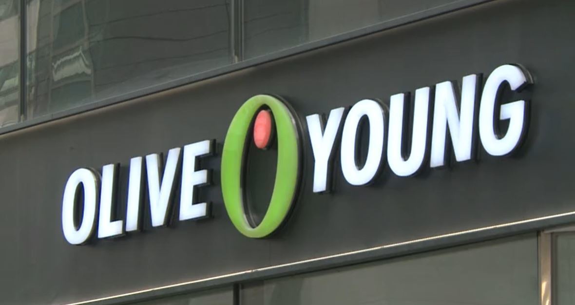 'MZ 절반' CJ 올리브영 회원…정보보호 인력 고작 4명 - SBS Biz