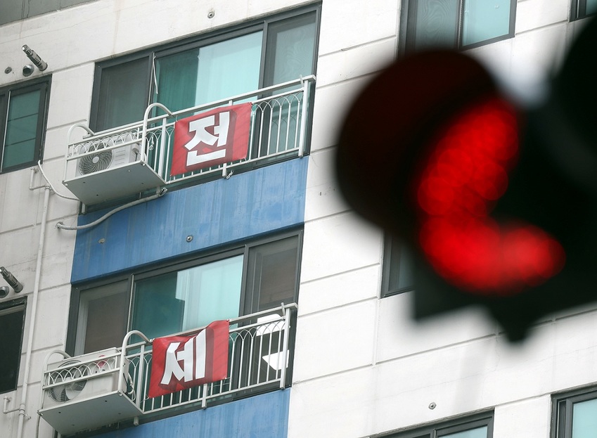 당정, '전세사기 피해자 지원 특별법' 제정…우선매수권 부여·LH 통해 피해주택 매입 - SBS Biz