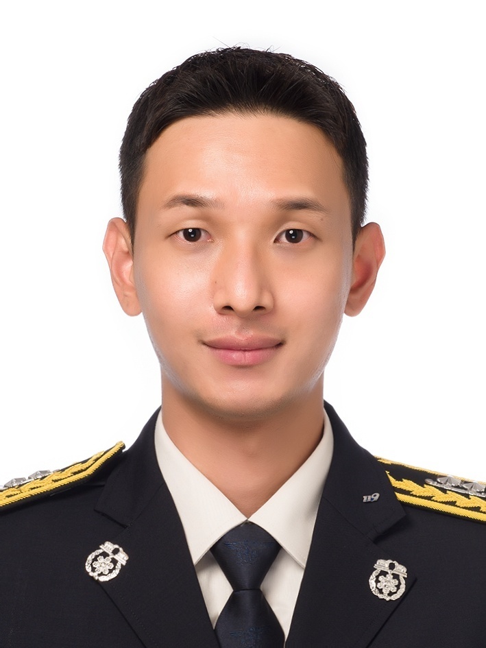 24년 간 돌본 남매 간호사·경찰 됐다…LG 의인상 3명 선정 - SBS Biz