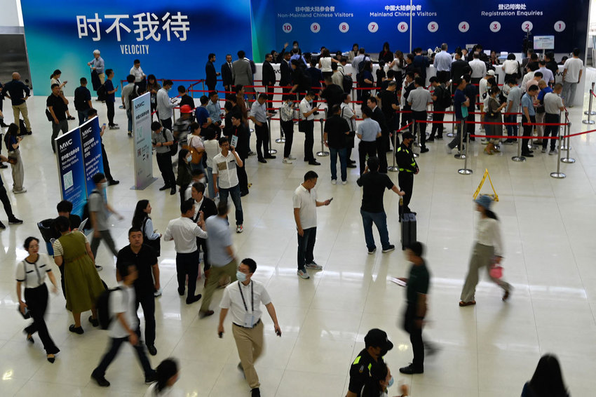 홍콩 SCMP "삼성전자, 한중 긴장 고조 속 '상하이 MWC' 불참" - SBS Biz