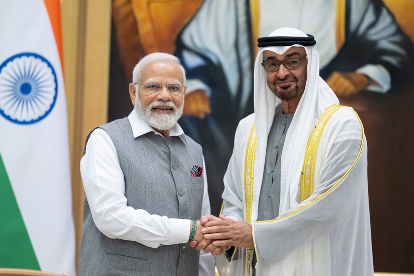 인도·UAE, 자국 통화로 무역결제…탈달러화 일환 - SBS Biz