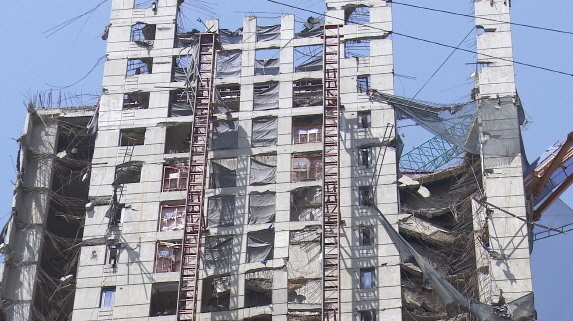 HDC현산 관계자 등 화정아이파크 붕괴 책임자들, 항소심서 책임 공방 - SBS Biz