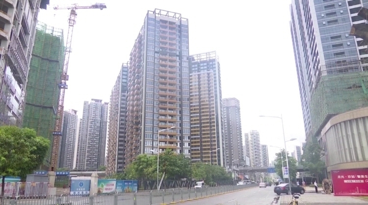 "中, 지난달 주택 판매 전년대비 45% 급락" - SBS Biz