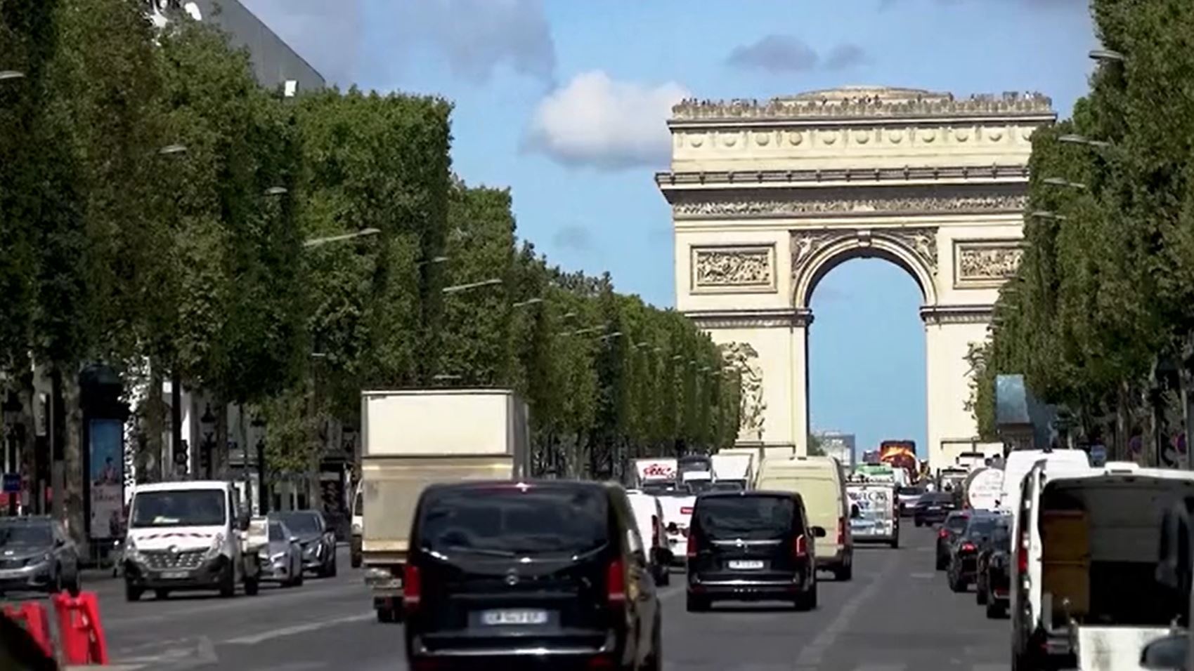 '프랑스판 IRA' 발표…한국 전기차 타격 불가피 - SBS Biz