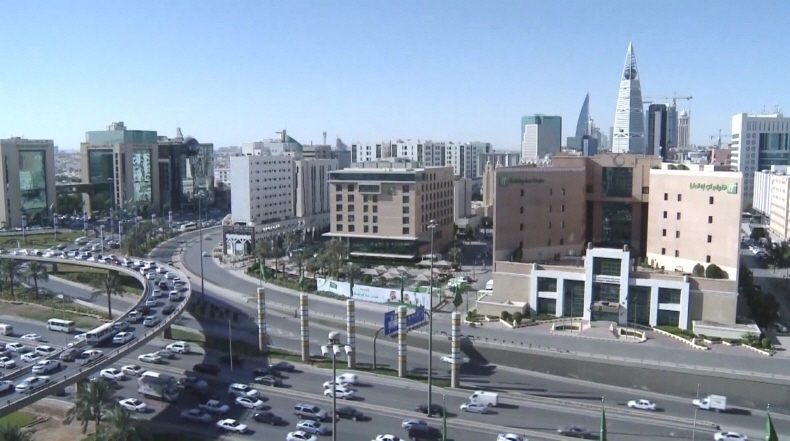 대통령실 "이달 사우디·UAE 투자 일정"…민간부채 '경고음' - SBS Biz