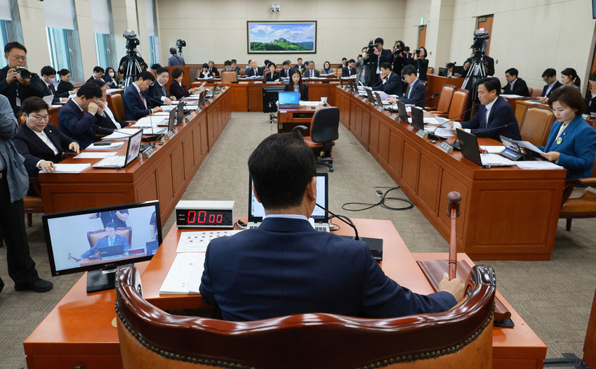 환노위, SPC 회장 등 국감 증인 채택 - SBS Biz