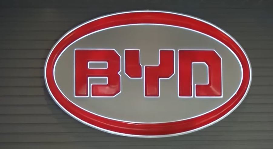 세계 1위 中 전기차 'SUV' 내세워 韓 공략 시동 - SBS Biz