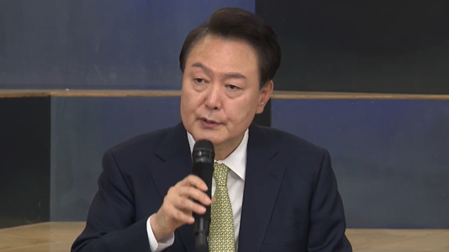 10명 중 9명이 열외…이제 '테두리' 안으로 - SBS Biz