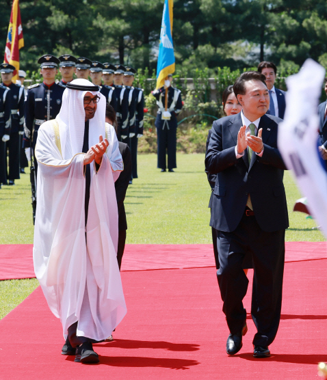 00피부과 두바이에 개원 가능...한-UAE 90% 개방 - SBS Biz