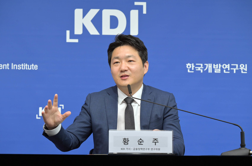 KDI "부동산PF 자기자본 3% 불과…40%까지 높여야" - SBS Biz