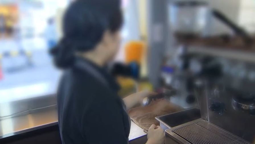 37년 만에 넘었다…내년 최저임금 1만30원 - SBS Biz