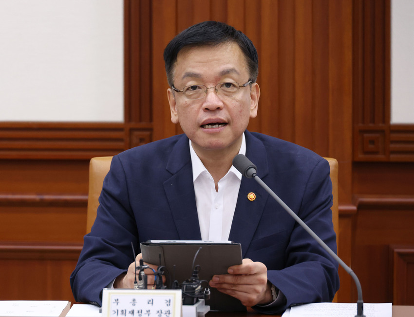 최상목 부총리 "연말까지 유산취득세 개편 확정해 내년 추진" - SBS Biz