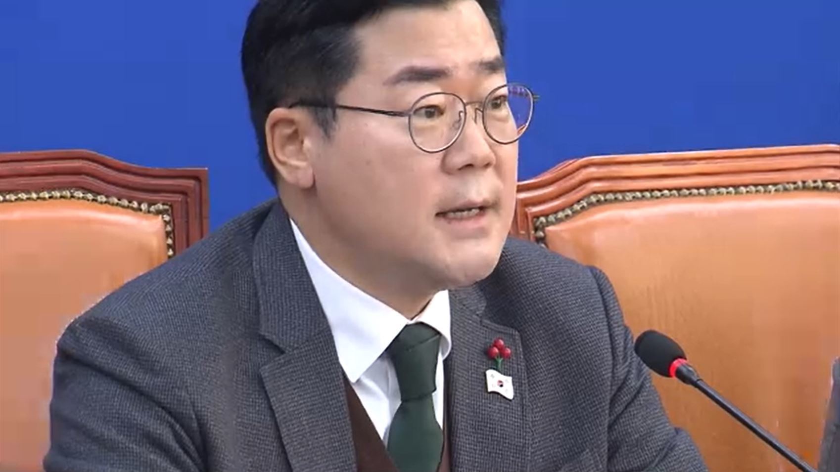 특검법 상정 안한 韓…野 탄핵 압박 - SBS Biz