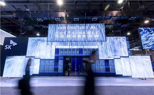 SKT, CES서 AI 아이템 32개 공개… AI 에이전트·데이터센터 기술 포함 - SBS Biz