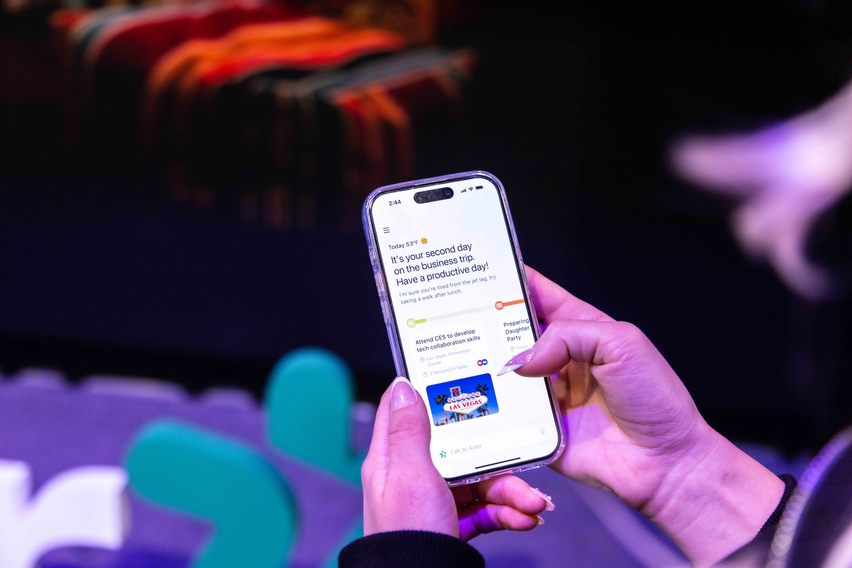 SKT, AI비서 '에스터' CES2025서 첫 공개…3월 북미서 '베타' 출시 - SBS Biz