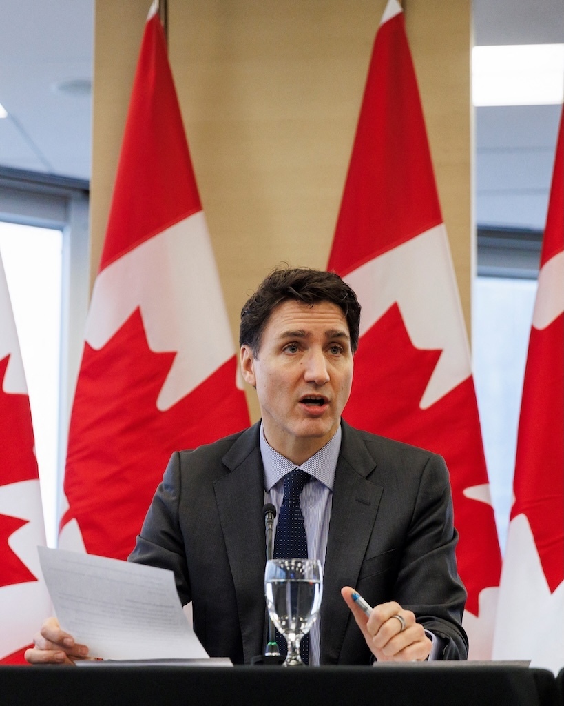 캐나다도 즉각 보복관세…미국산에 25% 부과 - SBS Biz