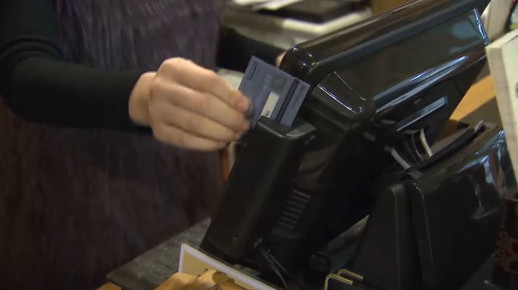 '학원비는 못 줄였는데'…불황에 4년만에 교육비 줄었다 - SBS Biz