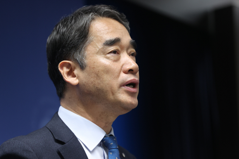 금감원 "MBK 해명과 다른 정황 포착…사기적 부정거래 규명" - SBS Biz