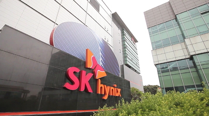 HBM 날개 달고 영업이익 9조 '정조준'…SK하이닉스 독주체제 굳히나 - SBS Biz