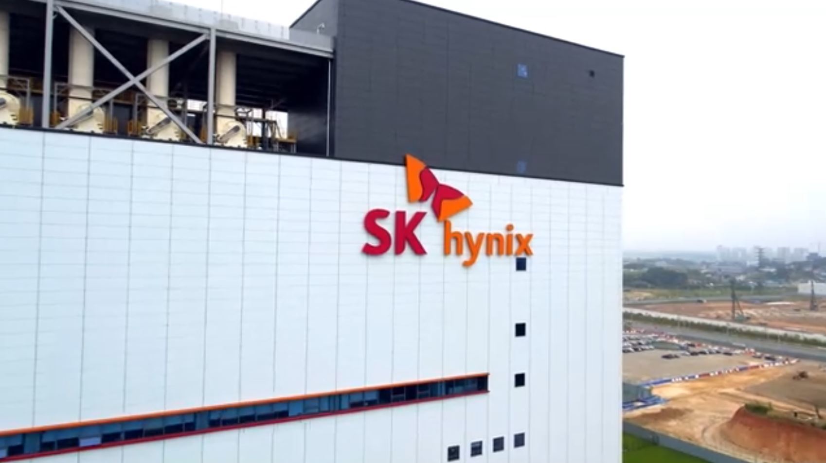 SK하이닉스, HBM 타고 비상 "매출, 영업이익 사상 최대" - SBS Biz