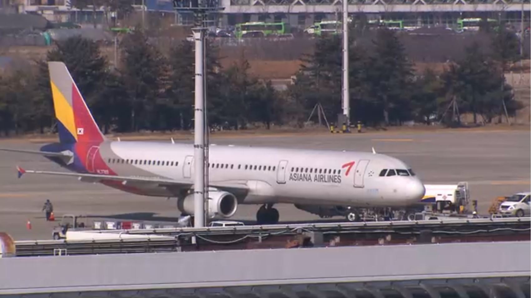 가격인상 없다더니 슬쩍...아시아나 121억 강제금 철퇴 - SBS Biz