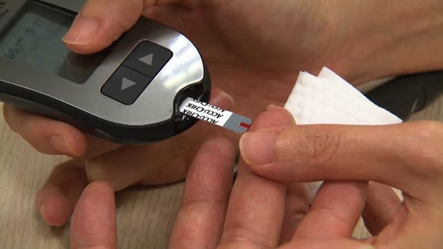 당뇨는 성인병?…1020 환자 4배 늘었다 - SBS Biz